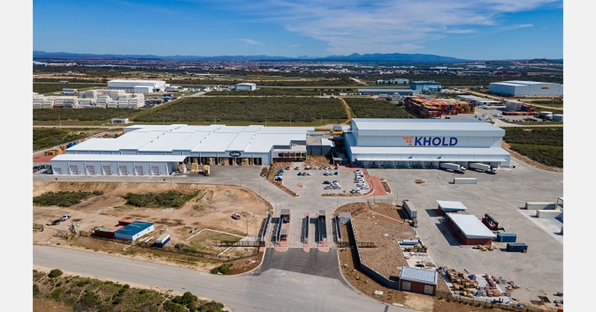 Sotto lo stesso tetto una stazione di confezionamento portuale, un ...